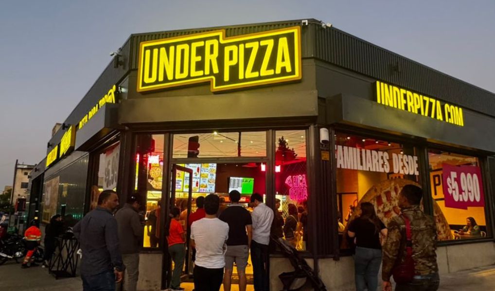 ¡Los Ángeles se ilumina de amarillo con la llegada de Under Pizza! - El ...